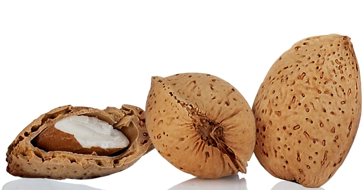 Slastni mandelj za čvrsto kožo in lepo postavo - Lepota - Cosmopolitan.si