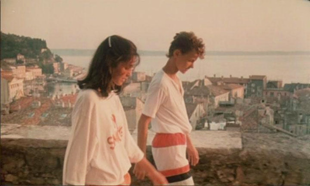 Poglej, kako sta igralca iz filma Poletje v školjki videti danes ...