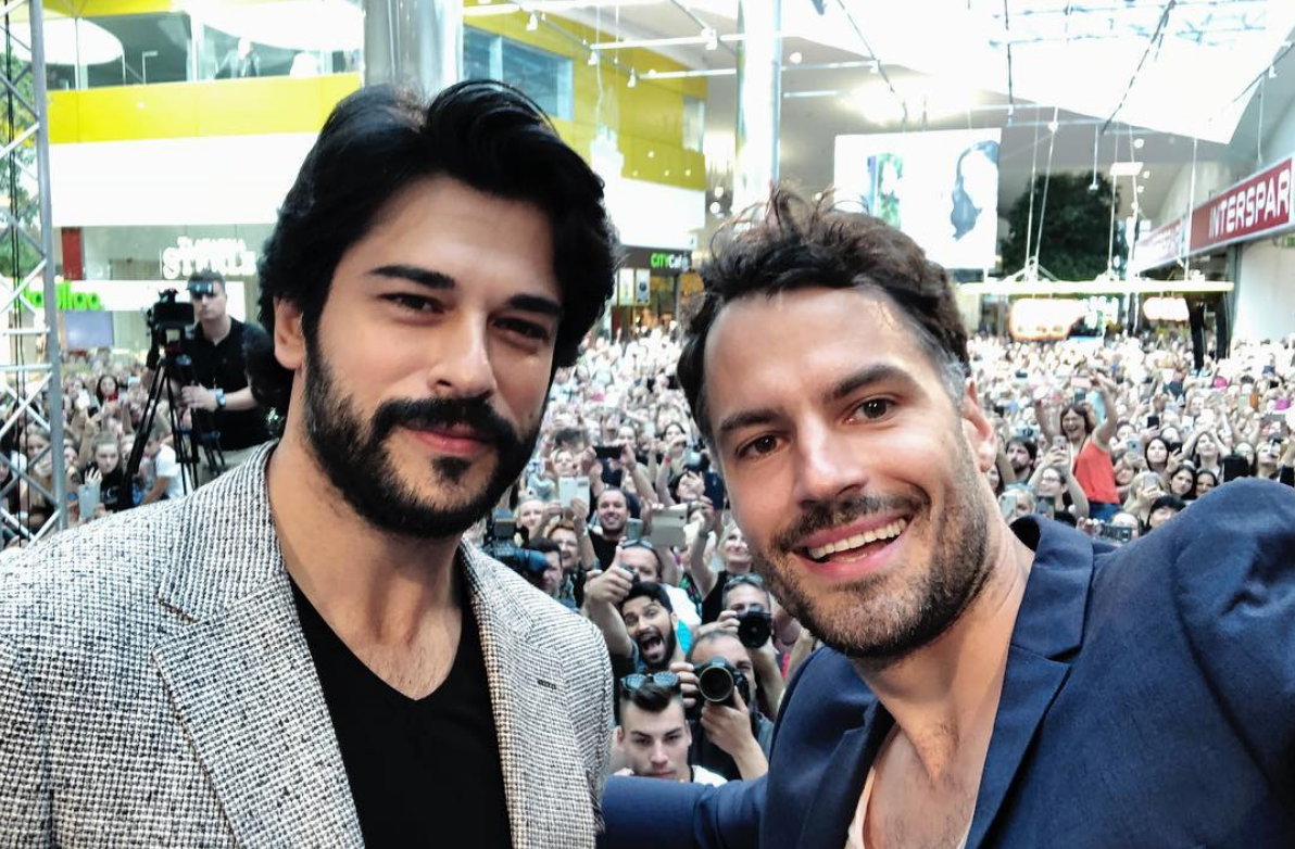 Si že slišala, kako jo je David Urankar zagodel Buraku Özçivitu ...