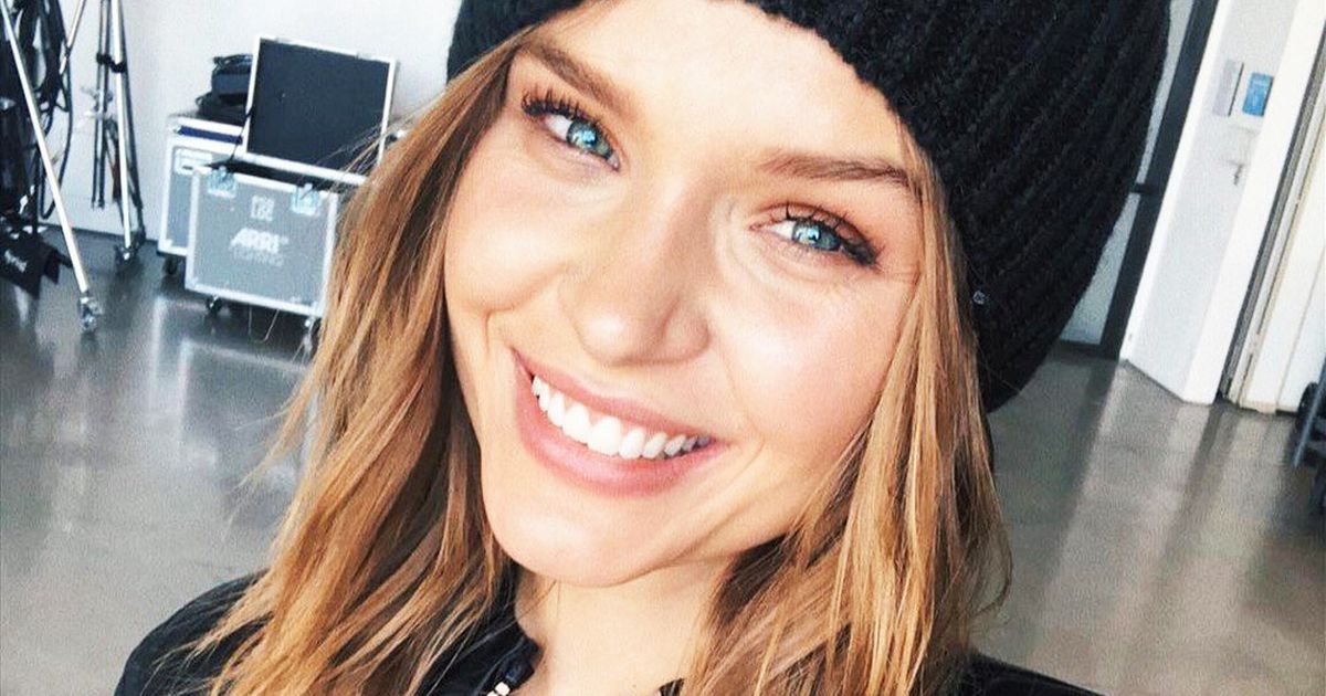 ZATO so lepa in pametna dekleta še vedno samska (zagotovo se boš ...