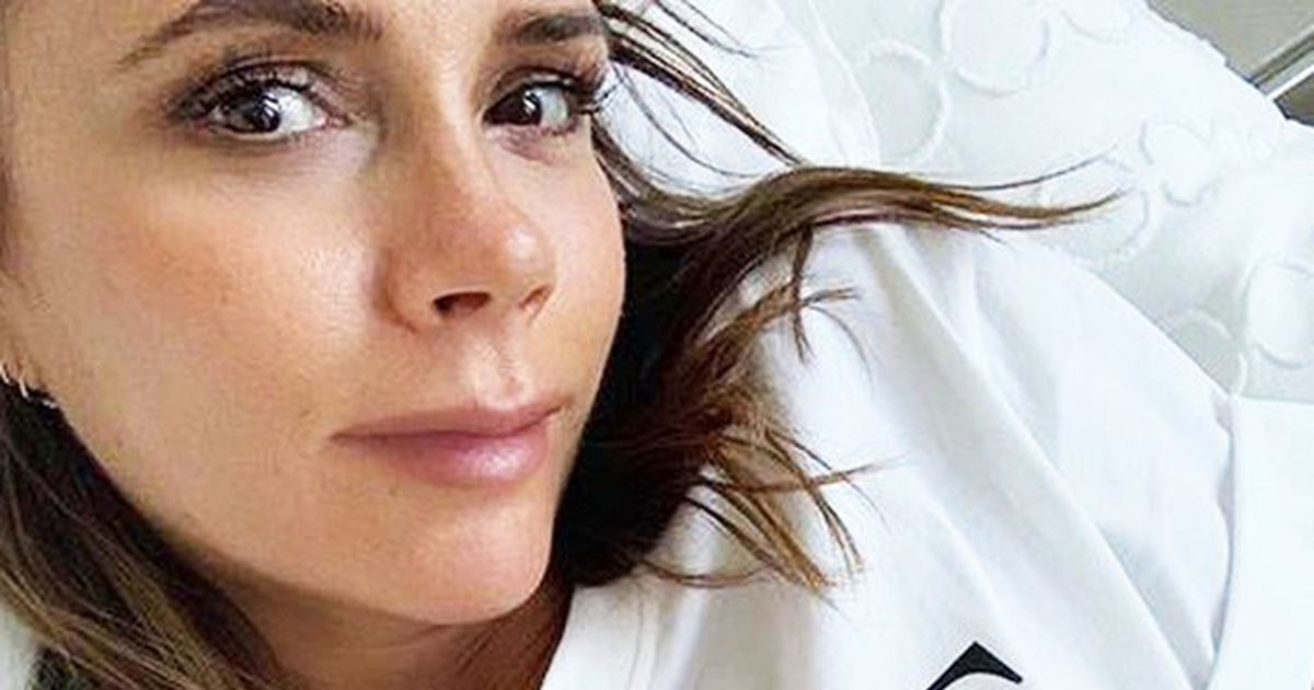 Victoria Beckham pokazala, kako bomo v letu 2020 nosile ČRTE (ena ...