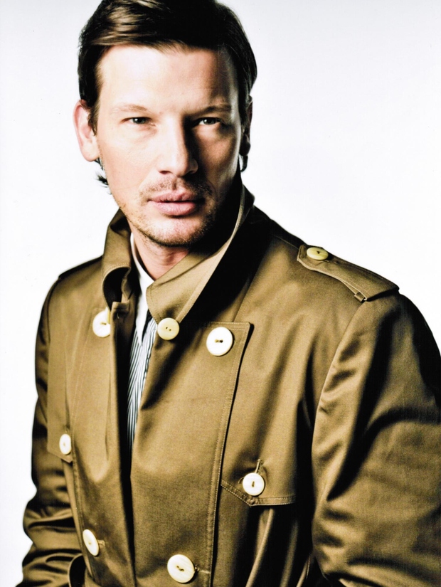 (Slika 2/3) - OMG! Se spomniš seksi Jurija Bradača? Danes je videti ...