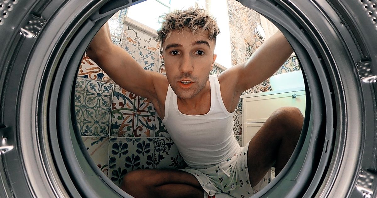 VIDEO: David Amaro navdušil z novo pesmijo in spotom (v njem je tudi priljubljena Nika Krmec ...