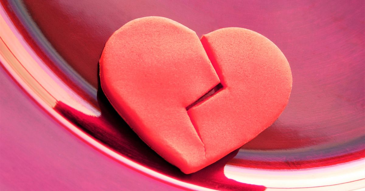Kot strela z jasnega: Ločila sta se znana televizijska voditeljica in ...