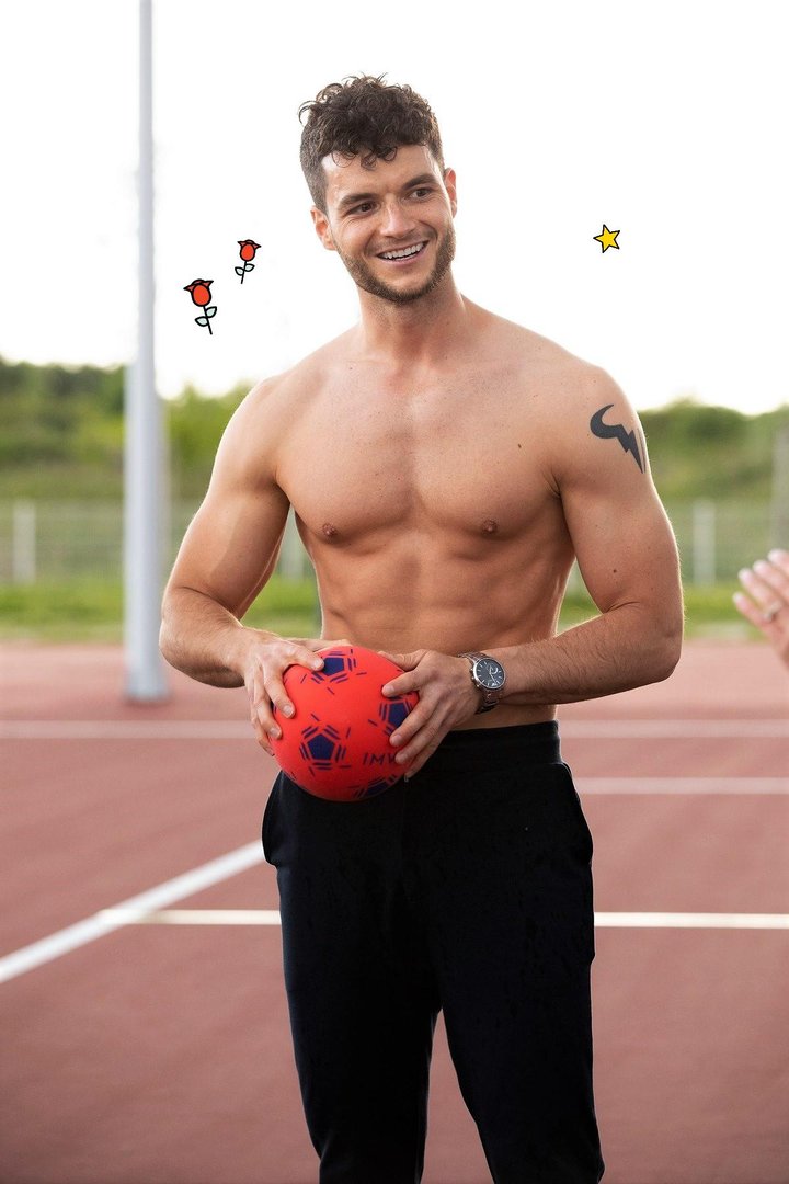 To moraš videti! TAKO je včasih izgledal sanjski Toni (čisto DRUGAČEN ...