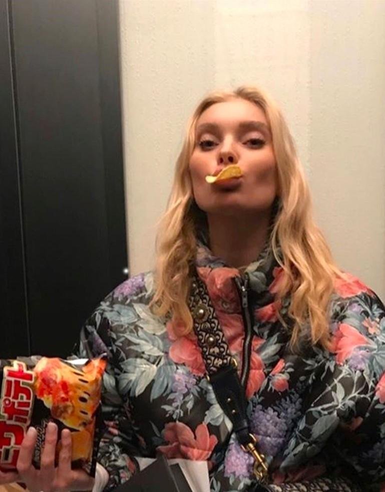 Bizarno: Nov TikTok trend povzročil, da se pari razhajajo zaradi čipsa ...