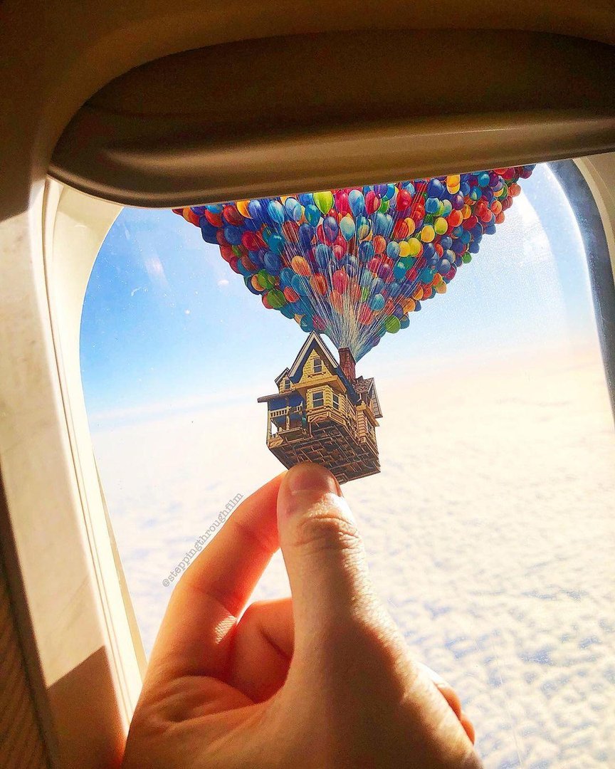 Si se vprašala, kaj se zgodi, ko človek umre na letalu? Stevardesa ...