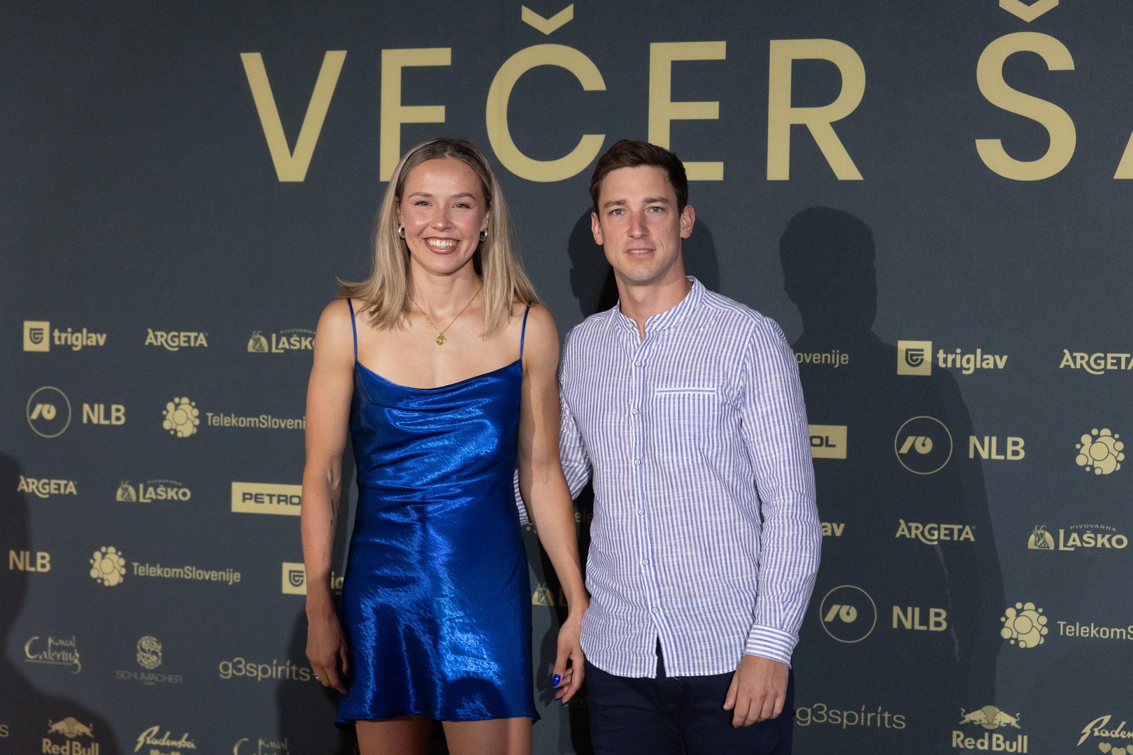 Prerojena Anamarija Lampič: Na svečanem dogodku navdušila z mini obleko ...