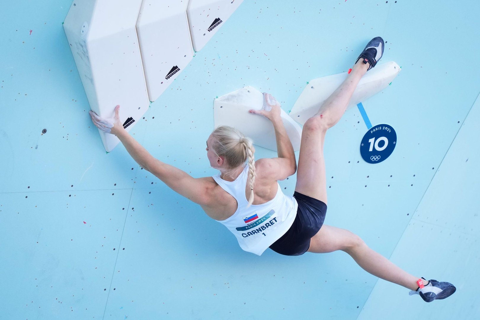 Znano je, zakaj Janja Garnbret ni nosila slovenske zastave: "Ne vem ...