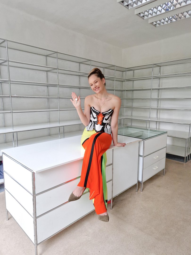 Od sanj do uspeha na modni pisti z Ullo Podnar, lastnico modne znamke ...