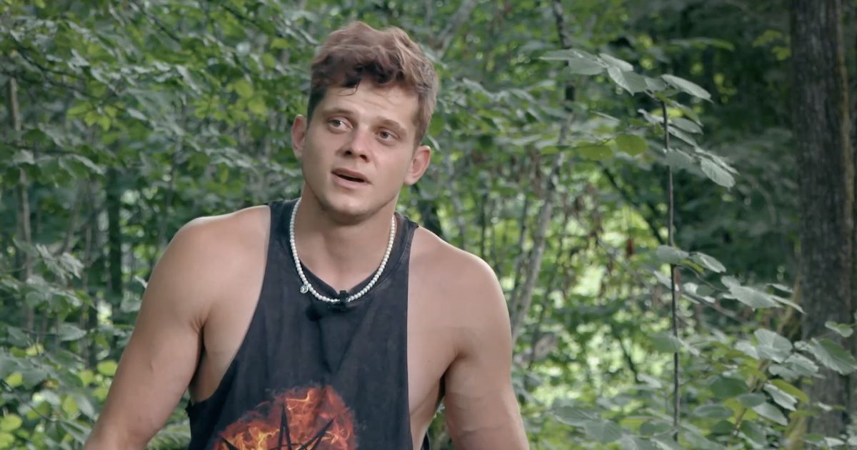 Tim Novak svojemu očetu kar med snemanjem Kmetije povedal, KAJ točno je ...