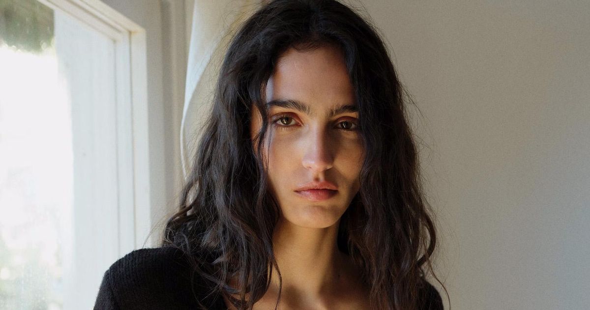 Mango daje Schiaparelli vtis? Tale jopica je popolna, narejena kot bi ...