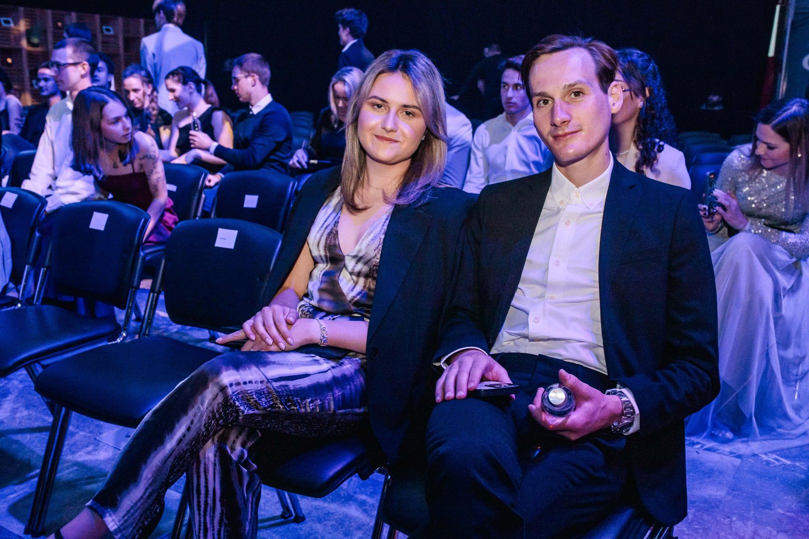 Vroči poljub pod Poncami! Si že videla dekle, ki jo je Domen Prevc po ...